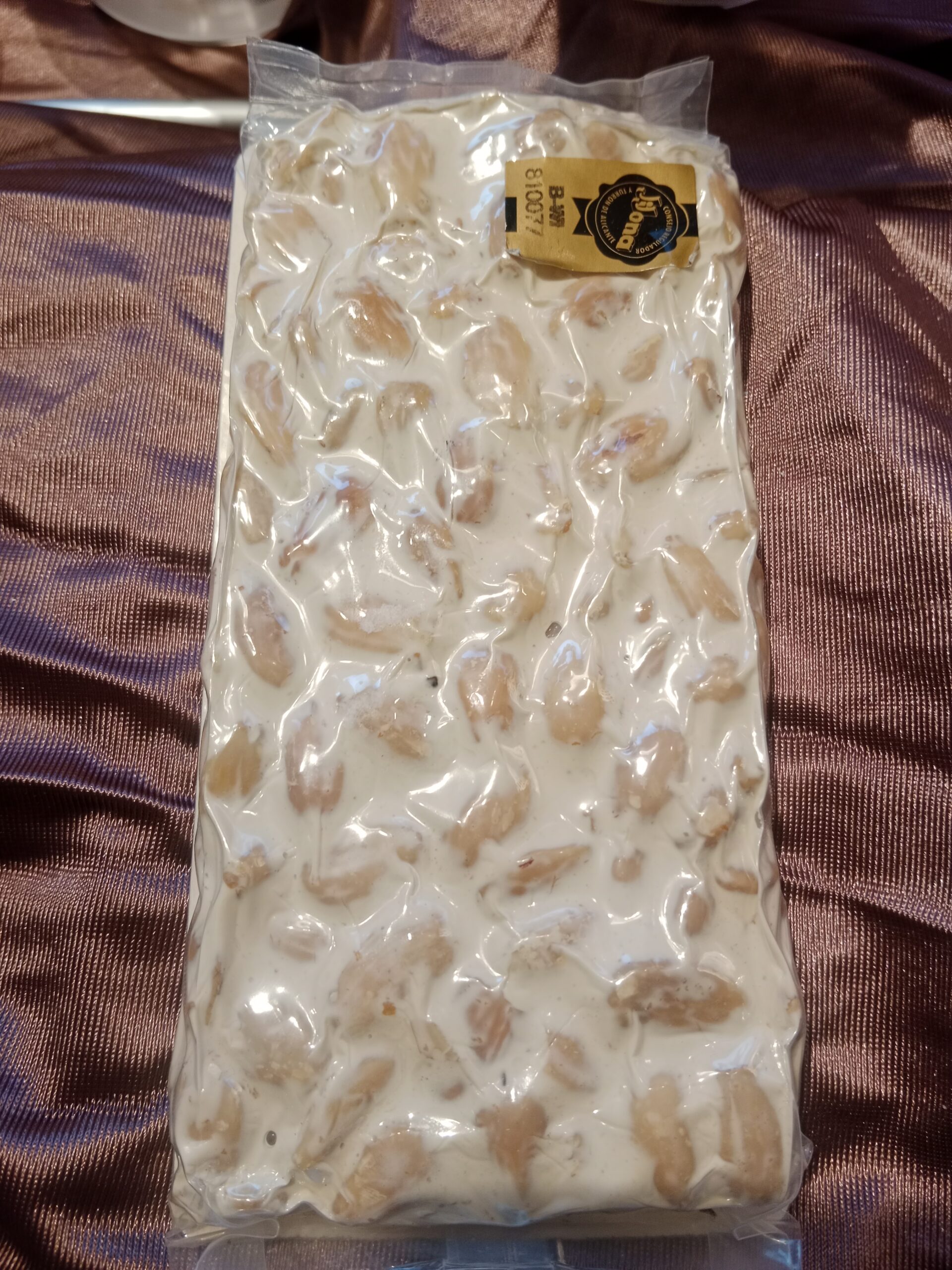 TURRON ALICANTE Duro 250gr - Chocolates Artesanos Familia Comes ...